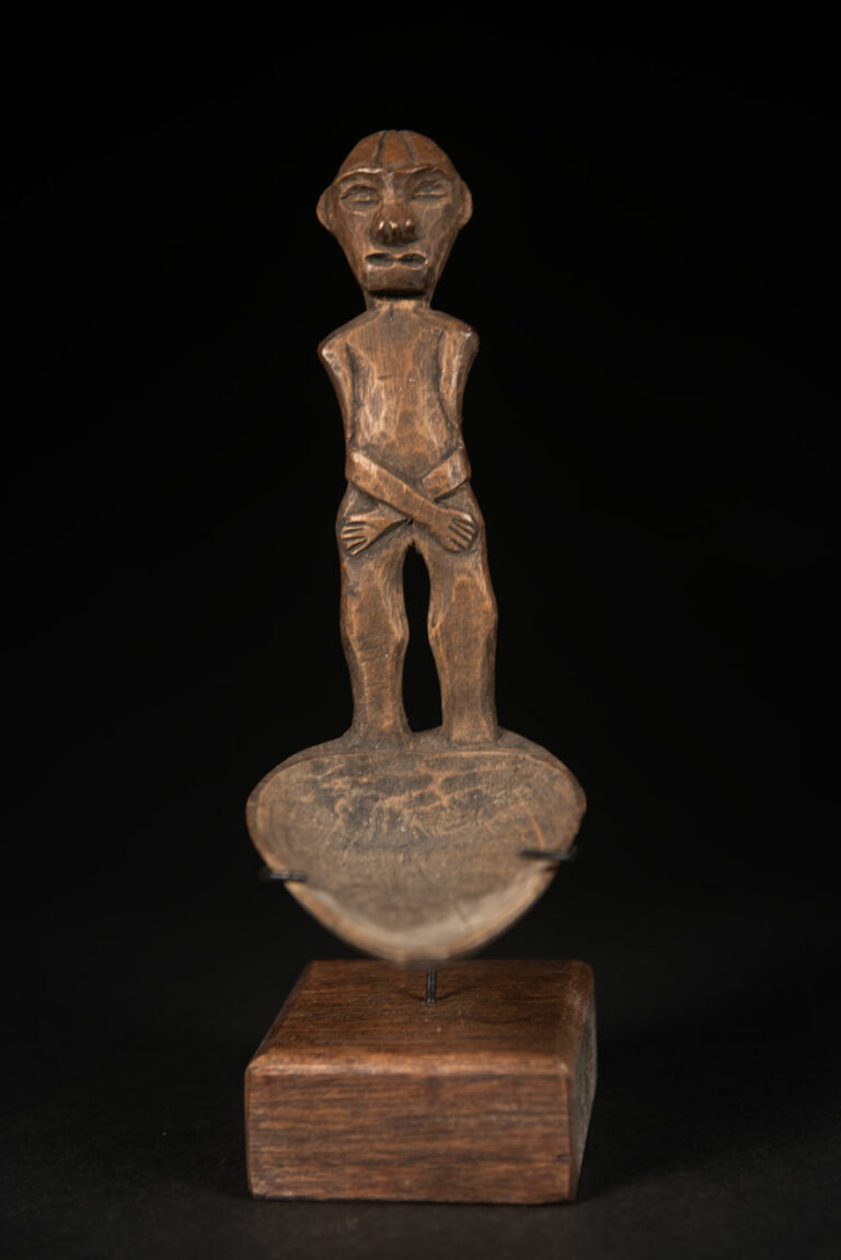 Gallery of ancient tribal art from the indigenous tribes of Taiwan